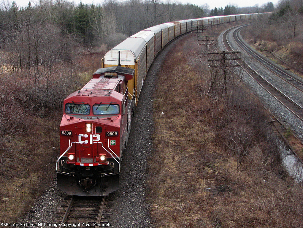 CP 9809 west at Lobo
